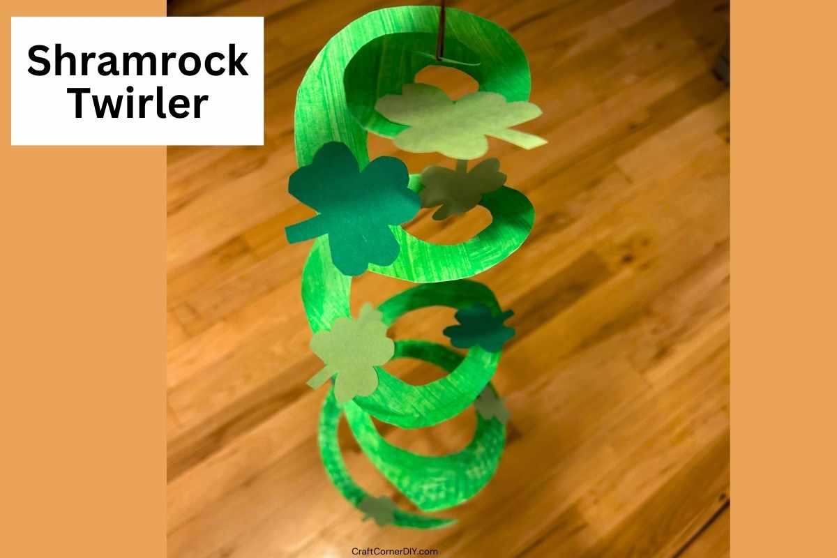 Shamrock Twirler: St. Patrick's Day Craft | Craft Corner DIY